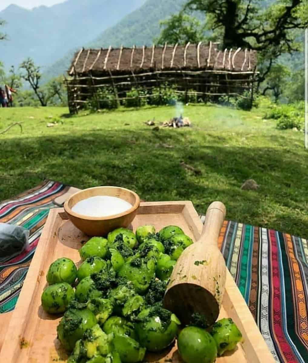 Iran Food Guide | Eating & Drinking in Iran | Iran Joy Tour